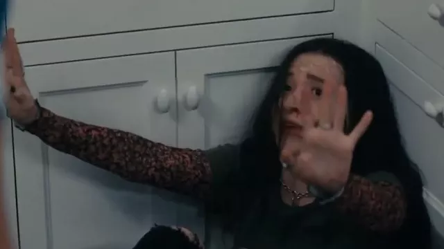 Purple and Black Sleeves Top worn by Amber Freeman (Mikey Madison) in ...