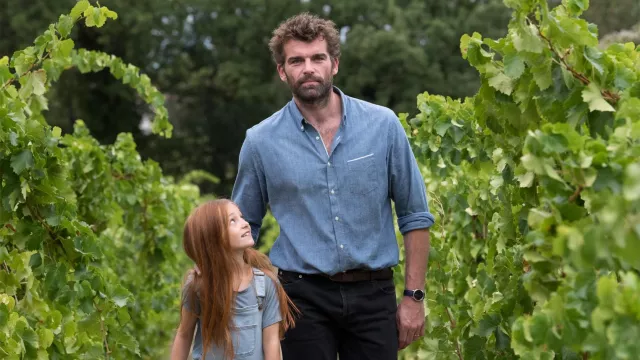Blue chambray shirt worn by Alexandre Léger (Stanley Weber) as seen in ...
