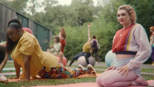 Red And Pink Crop Sweatshirt Worn By Abbi Anthony Lexa In Sex Education Tv Series S04e02