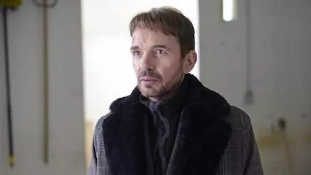 Outfits of Fargo TV series: Billy Bob Thornton wears turtleneck sweater ...