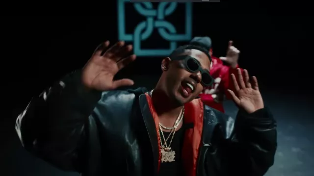 Gafas de Myke Towers and Nueva Era music video by DUKI, Myke Towers ...
