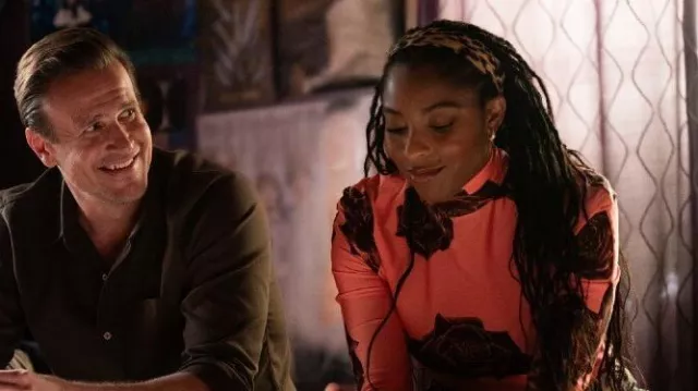 Huggie Hoop Earrings of Gaby (Jessica Williams) in Shrinking (S02E05 ...