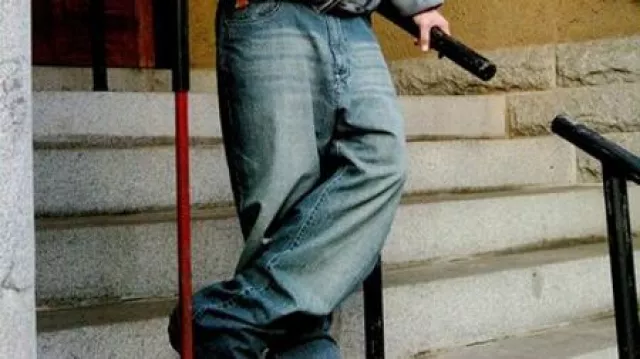 Baggy denim pants of Tyler Gage (Channing Tatum) in Step Up 1 | Spotern