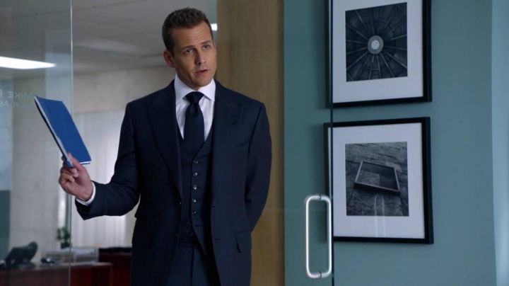 Harvey Specter (played by Gabriel Macht) outfits on Suits