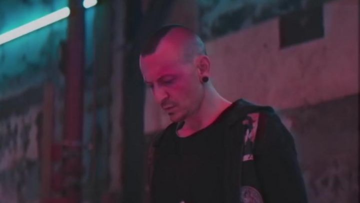 Chester Bennington: Clothes, Outfits, Brands, Style and Looks | Spotern