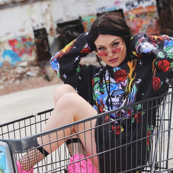 Instagram naomijon: Clothes, Outfits, Brands, Style and Looks | Spotern
