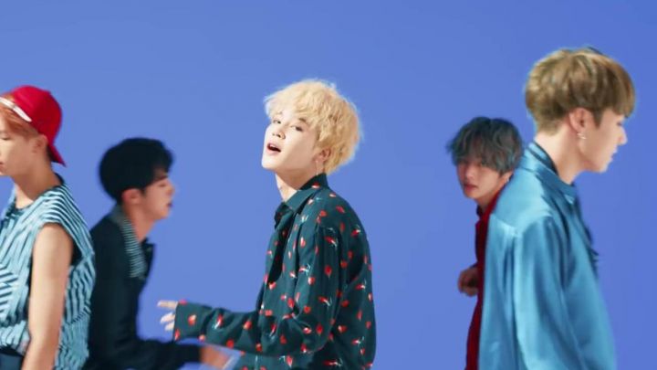 BTS (방탄소년단) 'DNA' Official MV: Clothes, Outfits, Brands, Style and ...