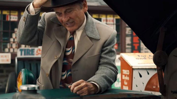 The Irishman: Clothes, Outfits, Brands, Style and Looks | Spotern