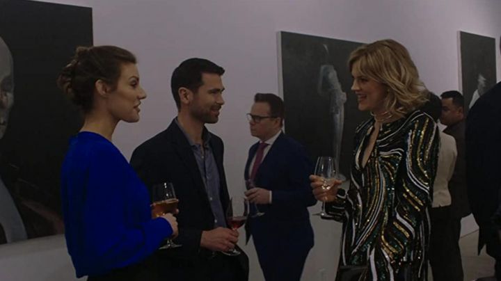 Parallel: Clothes, Outfits, Brands, Style and Looks | Spotern