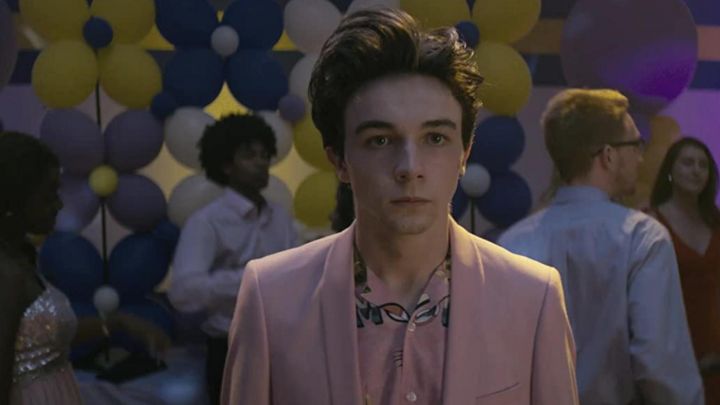 Wayne: Clothes, Outfits, Brands, Style and Looks | Spotern