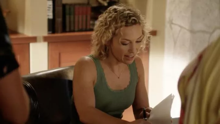 Perdita Weeks: Clothes, Outfits, Brands, Style and Looks | Spotern