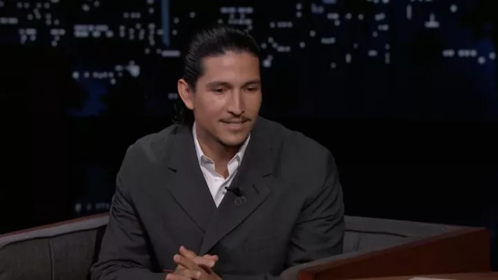 Pilote de chasse Casque porté par Fanboy (Danny Ramirez) comme vu dans ...