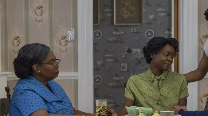 Till: Clothes, Outfits, Brands, Style and Looks | Spotern