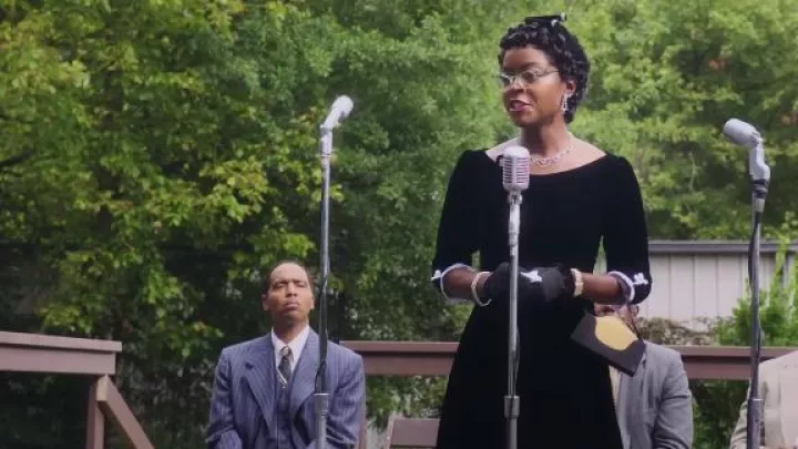 Till: Clothes, Outfits, Brands, Style and Looks | Spotern