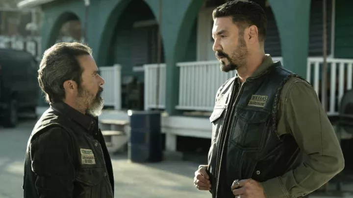 Mayans M.C.: Clothes, Outfits, Brands, Style and Looks | Spotern